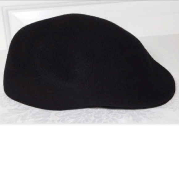 The Celebrated Warwick | Accessories | Vintage The Celebrated Warwick ...